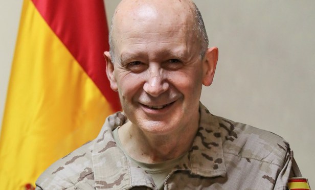 Entrevista al… teniente general Agüero | Blog oficial del Ejército de ...